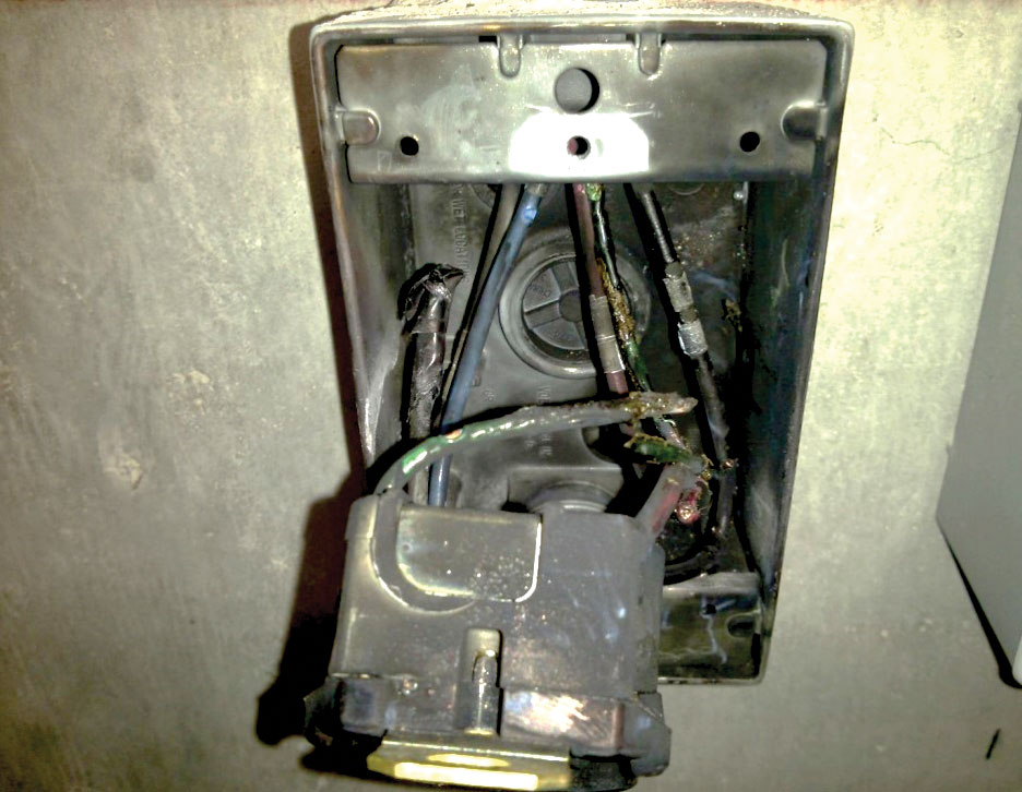 The Dangers of Stray Current Damage in Electrical Systems & Arc Flash ...